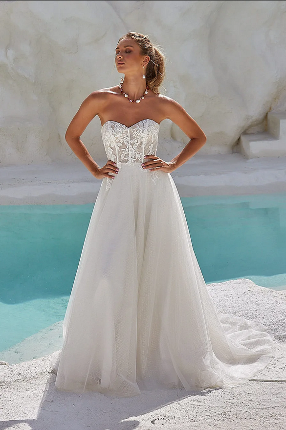 Tania Olsen Lake | Melissa E Bridal